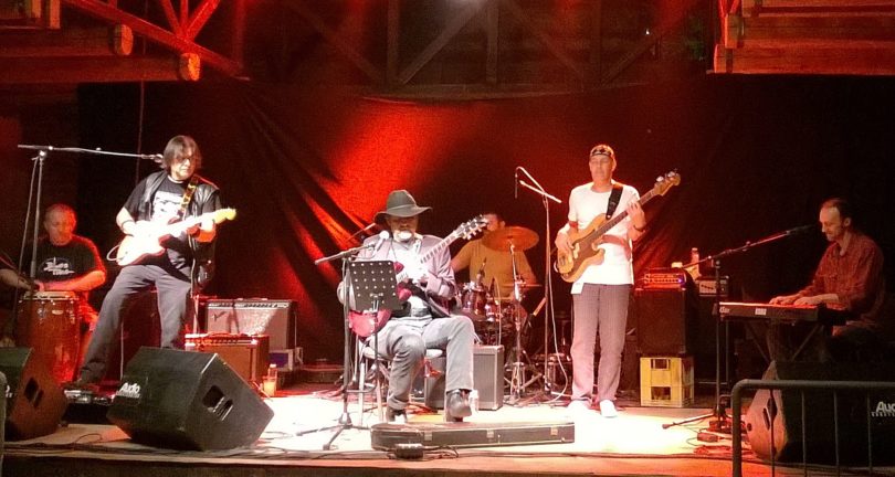 Bramhall iz Eric Clapton Banda, Point Blank i druge blues zvijezde u ...